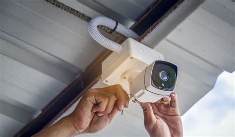 Installer une caméra de surveillance extérieure voici le guide