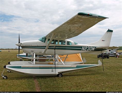 N230M Private Cessna TU206G Stationair 6 Photo By Steve Homewood ID