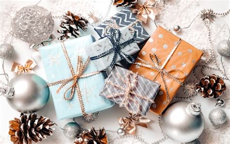 La mejor manera de envolver un regalo según su forma KZblog