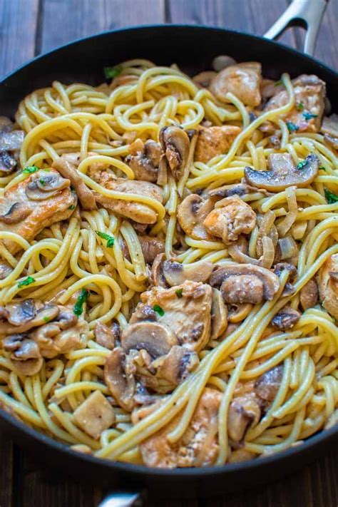 This Quick And Tasty One Pot Chicken Mushroom Spaghetti Makes A Filling And Elegant Dinner In