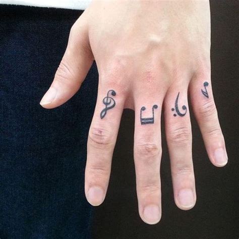 Tatuagem No Dedo Ideias Incr Veis Para Se Inspirar
