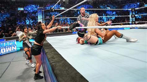 Charlotte Flair Vs IYO SKY W Bayley And Dakota Kai Friday Night