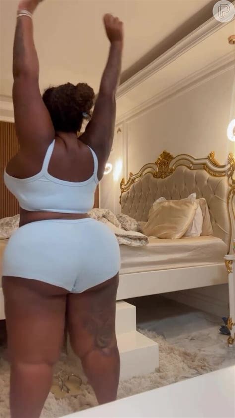 Jojo Todynho Deixa Barriga De Fora Em Pijama Curtinho Mas Outro