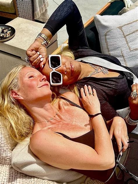 Horrific Gwyneth Paltrows Sun Damage Shocks In Topless Selfie