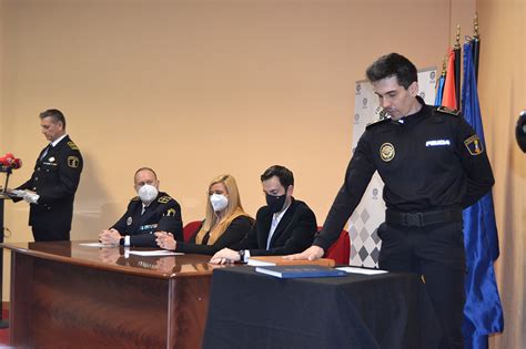 Ocho Nuevos Agentes Se Incorporan A La Plantilla Policial De Petrer