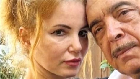 Nino Frassica Chi La Moglie Barbara Exignotis