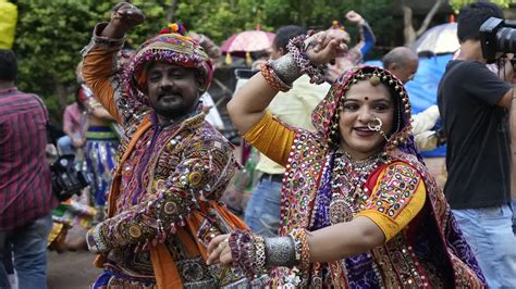 In Pictures Women Practice Garba Ahead Of Navratri Festival