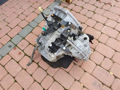 TRAFIC III VIVARO B 1 6 DCI Skrzynia biegów PF6040