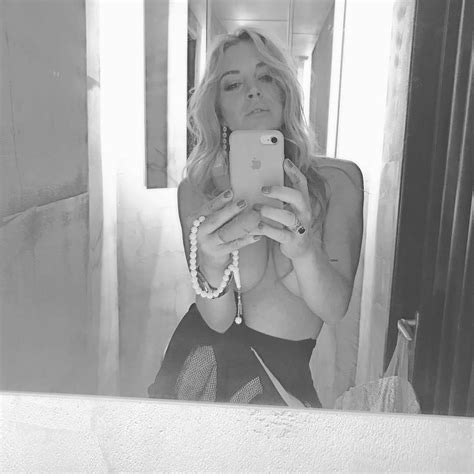 Lindsay Lohan Nude And Lingerie Thefappening Leaks Thefappening Link