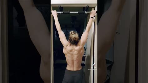 Naked Girl Doing Pull Up Dxnworld U Youtube
