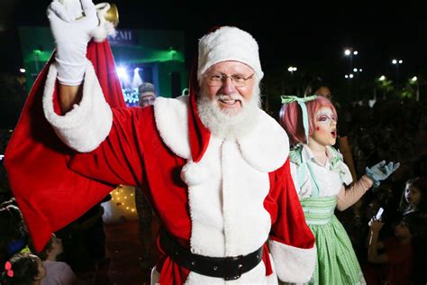 Chegada do Papai Noel reúne mais de 10 mil pessoas no Iguatemi Campinas