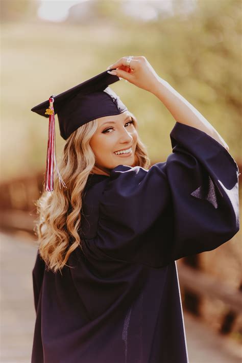 Cap And Gown Senior Pictures Orange County Ca Jenrenpro California
