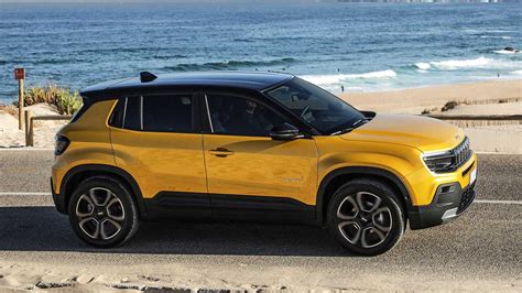 PHOTOS Auto le Jeep Avenger sacré voiture de lannée 2023