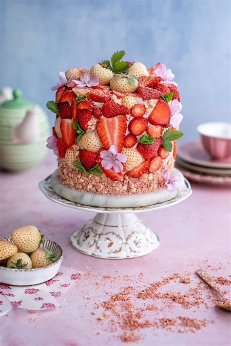 Strawberry Crunch Cake Supergolden Bakes Inside Wales