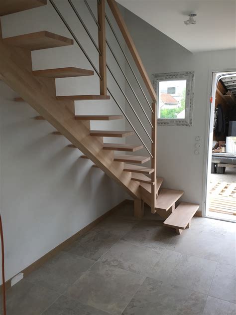 Escalier à limon central sur mesure à installer vous même Escalier DIY