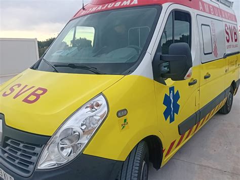 Un Motorista Herido En La A 7 Al Chocar Con Una Furgoneta