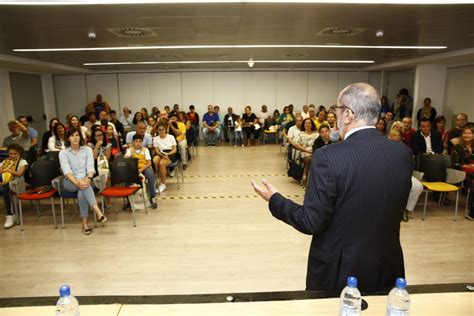 El Club Baloncesto Gran Canaria Premia A Casi Medio Centenar De