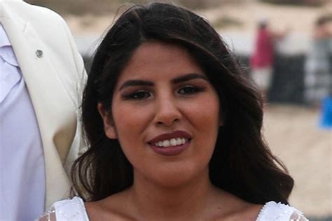 La madre biológica de Isa Pantoja da señales de vida antes de su boda