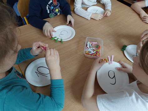 Sensoryczna matematyka 16 02 2023r Przedszkole Publiczne nr 14 w Łomży