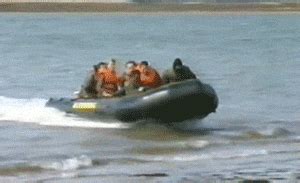 Padre Fage Lluvia Alrededor Bote Descuidado Arena Respetuoso