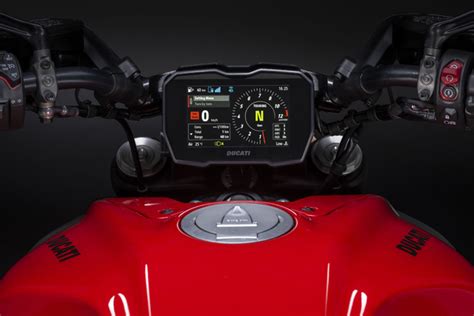 Ducati Diavel V First Look Review Rider Magazine