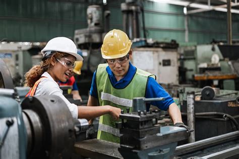 10 métiers de l industrie qui recrutent MaFormation