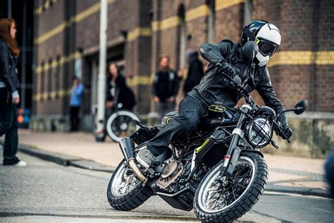 2018 2019 Husqvarna Svartpilen 401 Gallery Top Speed