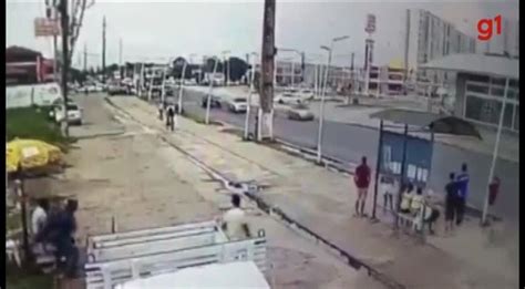 VÍDEO mostra acidente viatura que matou dois policiais na pista do