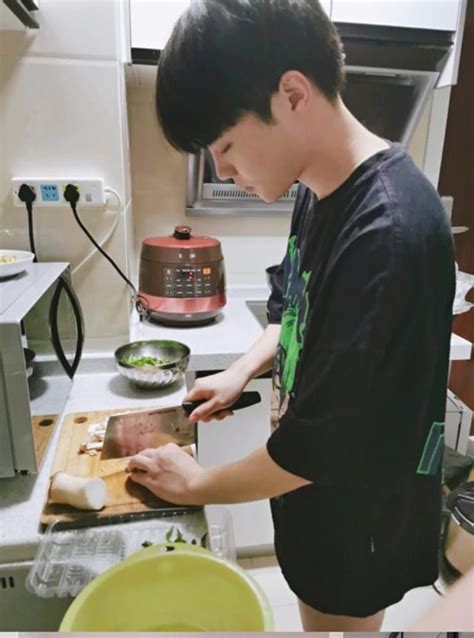 Ghim của Elisa trên Lucas e kibo trong 2024