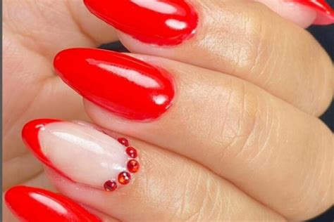 Veja 20 fotos de tendências de unhas de gel decoradas 2022