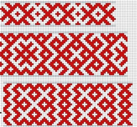Two Rows Of Red And White Knitting Stitchs With Hearts On Them Each Row