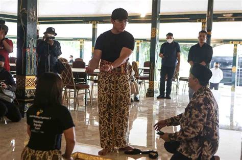 FOTO Tanpa Erina Begini Momen Kaesang Jalani Gladi Akad Nikah Di