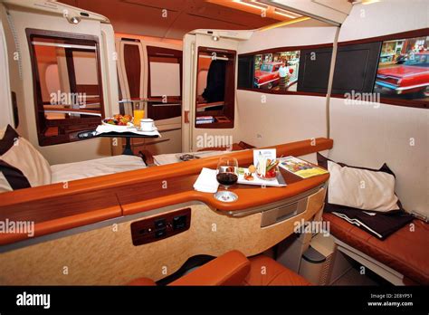 Singapore airlines cabin Fotos und Bildmaterial in hoher Auflösung