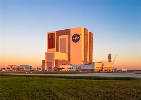 Behind The Lens At Spacexs Historic Falcon Heavy Launch Ars Technica