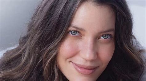 Nathalia Dill Mostra O Quarto De Sua Beb Pela Vez Lotado De Coisas