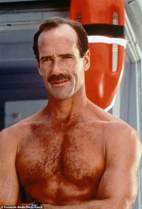 A estrela de Baywatch Michael Newman morreu aos 68 anos após uma