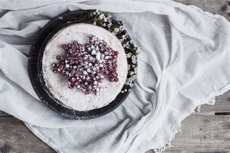 Halbnackte Torte Mit Johannisbeeren Dee S K Che