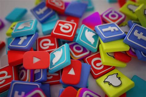 Redes Sociais Vantagens Desvantagens E Exemplos Mais Usadas