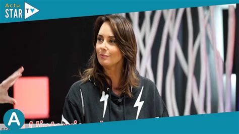 Julia Vignali seins à lair en direct sa mésaventure Jai fait