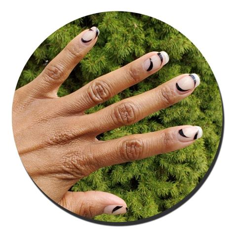 The 9 Coolest Nail Art Trends For Summer 2022 Nail Art Art Trends