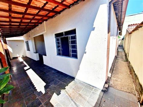 Casa para locação Novo Glória Belo Horizonte MG Laris imóveis