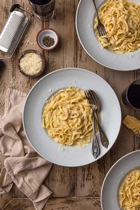 The Original Fettuccine Alfredo Fettuccine Al Burro Olivia S Cuisine