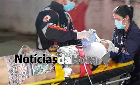 Idosa fica em estado grave após atropelamento por motociclista vítima