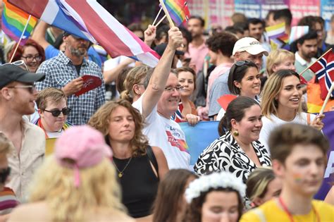 B365 FOTO Record La Bucharest Pride 2023 Peste 25 000 De Persoane