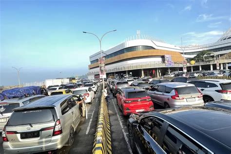 H 6 Lebaran Pelabuhan Merak Masih Terpantau Ramai Lancar Akurat
