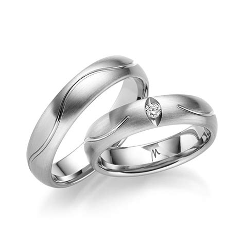 Paar Klassische Trauringe Eheringe In Platin 950 Mit Zus 0 05 Ct