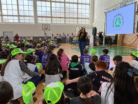 Ambiente cerró el certamen Recicla Transforma y Crea con una jornada