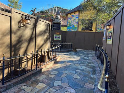 PHOTOS Tiana S Bayou Adventure Flagstone Pathway Behind Frontierland
