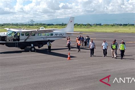 Penerbangan Perdana Susi Air Rute Jember Sumenep Lancar ANTARA News