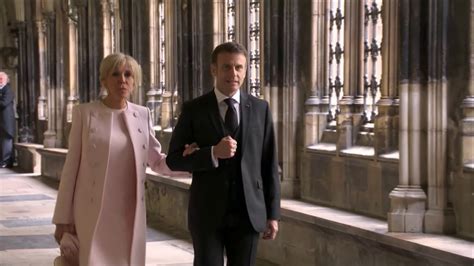 Le président Emmanuel Macron félicite le roi Charles III et la reine